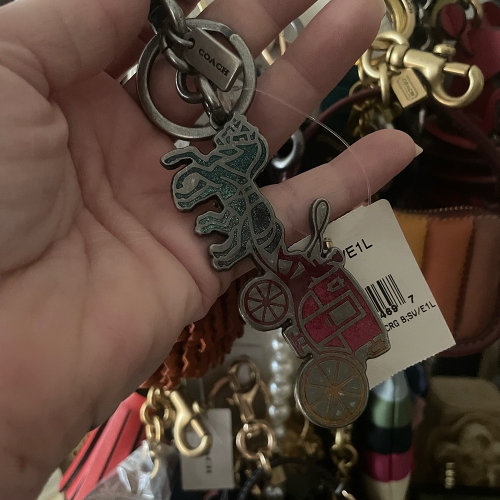 Coach Silver And Red Horse Carriage Keychain - Gem